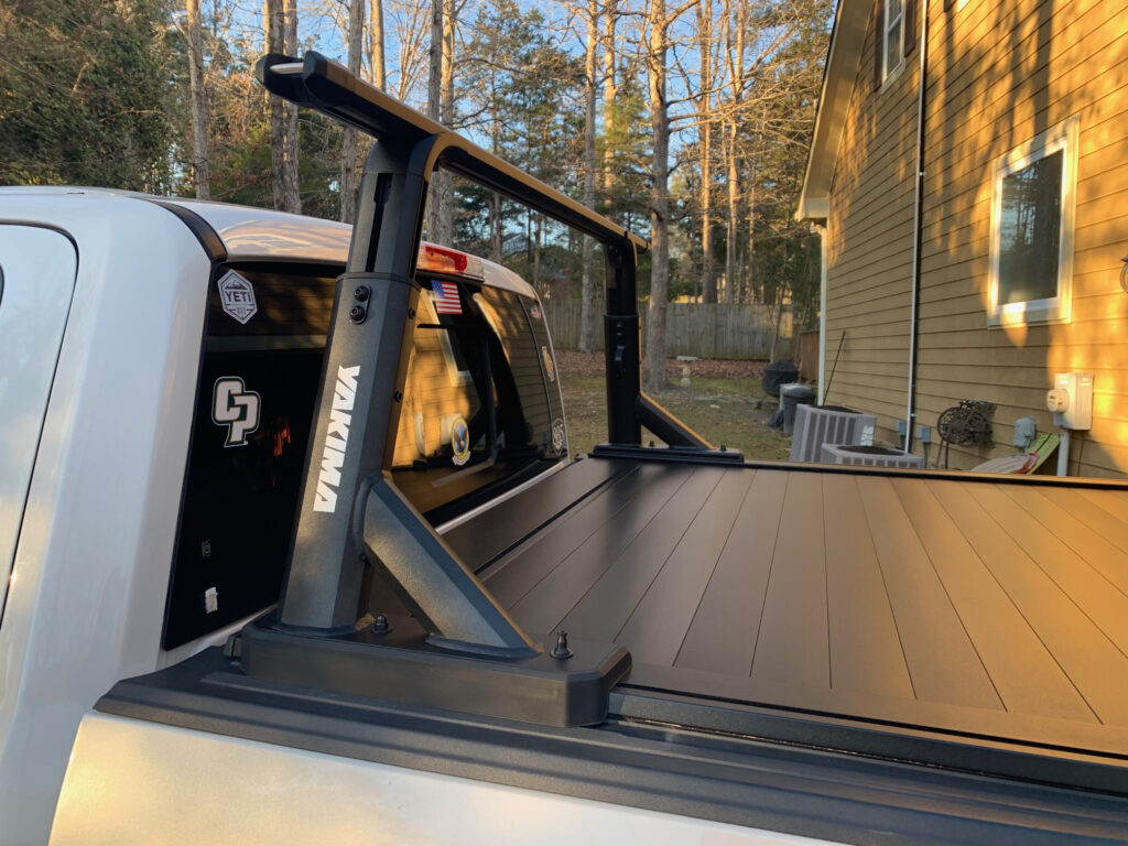 RetraxONE XR + Yakima HD Tall T-Slot Racks - Tonneau Factory Outlet